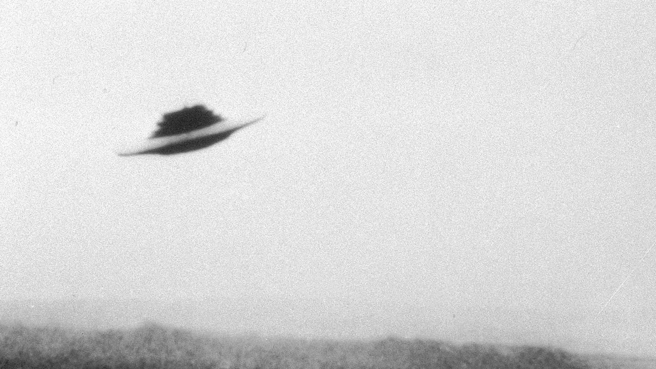 Exploring UFOs: Unidentified Flying Objects and Skyward Mysteries