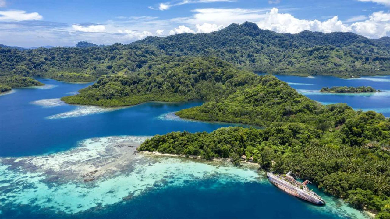 The Solomon Islands Giants and UFOs: Ancient Legends, Modern Sightings